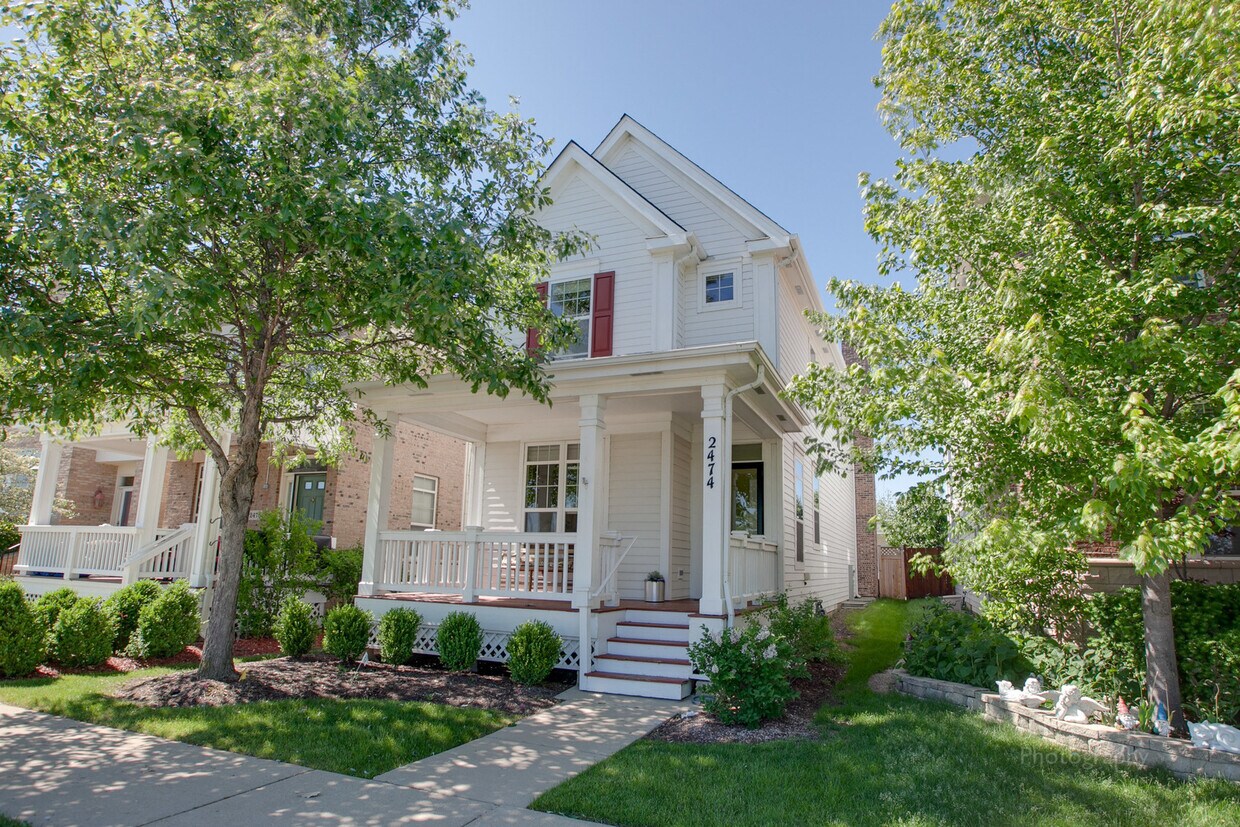 2474 W Lake Ave, Glenview, IL 60026 - House Rental in Glenview, IL ...