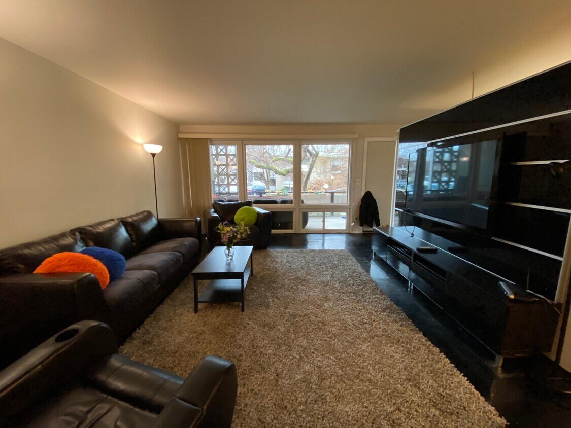 7537 Spring Lake Dr, Bethesda, MD 20817 - Condo for Rent in Bethesda ...