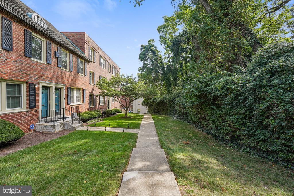 2032 37th St SE Unit 302, Washington, DC 20020 - Room for Rent in ...