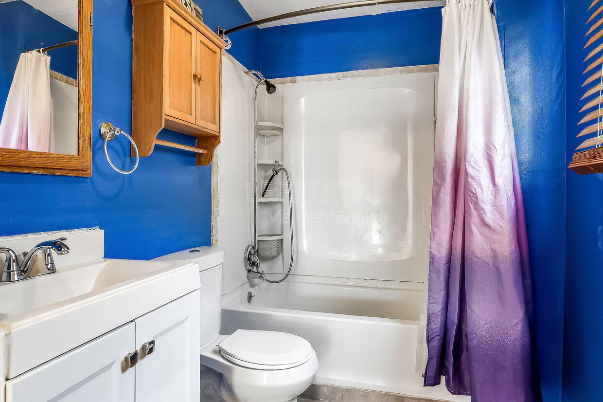 1774 Bolling Ave, Louisville, KY 40210 - House Rental in Louisville, KY ...