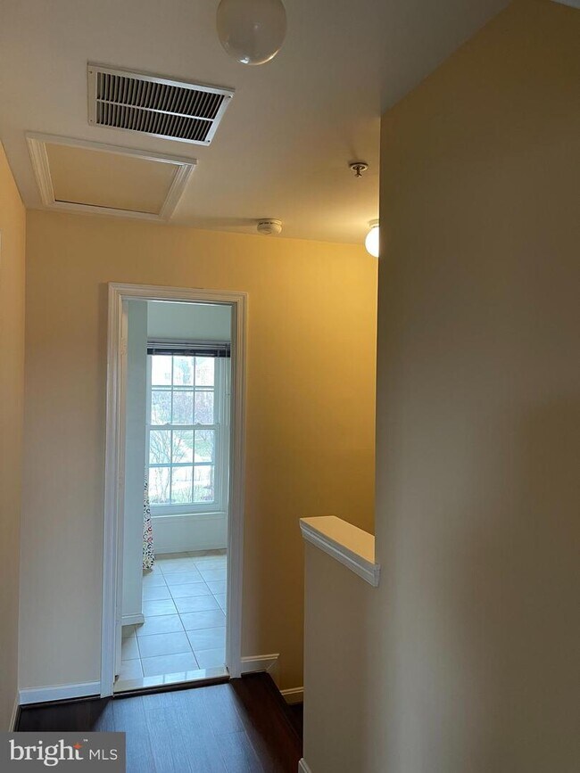 2356 Red Eagle Ct, Silver Spring, MD 20906 - Townhome Rentals in Silver ...