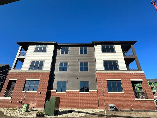 Van Buren West - Apartments in Sun Prairie, WI | Apartments.com