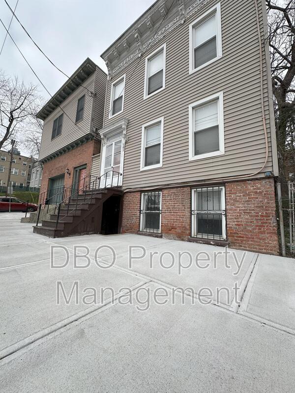 161 Dana Ave, Albany, NY 12208 - Condo for Rent in Albany, NY ...