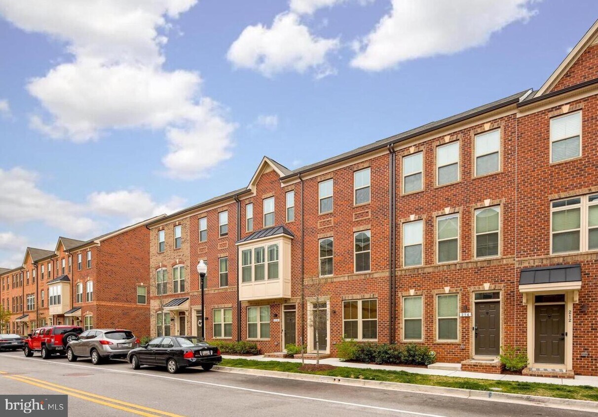216 S Macon St., Baltimore, MD 21224 - Townhome Rentals in Baltimore MD ...