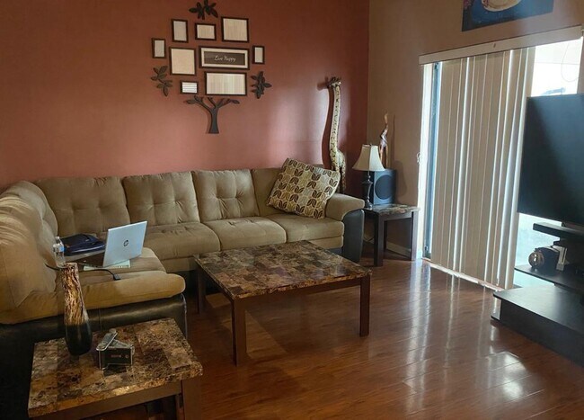 11281 SW 9th Ct, Pembroke Pines, FL 33025 - Townhome Rentals in ...