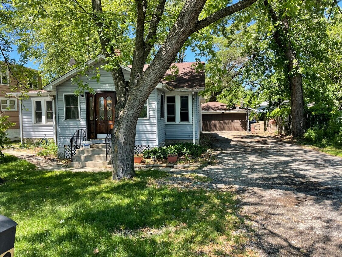 4720 Lincoln Ave, Lisle, IL 60532 - House Rental in Lisle, IL ...