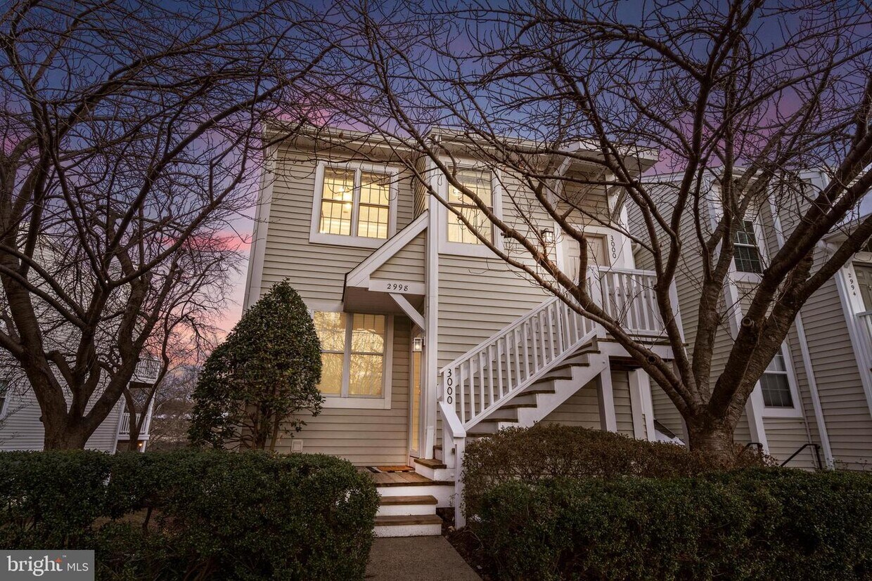 3000 Yarling Ct Unit 3000, Falls Church, VA 22042 - Condo for Rent in ...