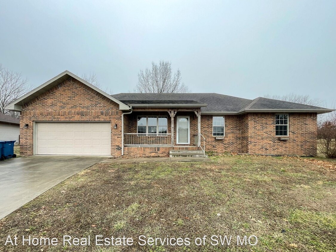 982 W Jake Flood Cir, Nixa, MO 65714 - House Rental in Nixa, MO ...