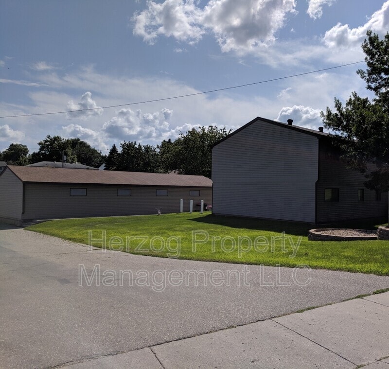 407 W Fir Ave Unit Apt. 6, Fergus Falls, MN 56537 - Condo for Rent in ...