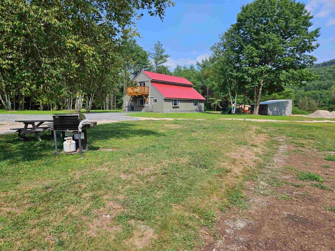 15 Mackenzie Ln Unit A-15 Mackensie, Campton, NH 03223 - Room for Rent ...
