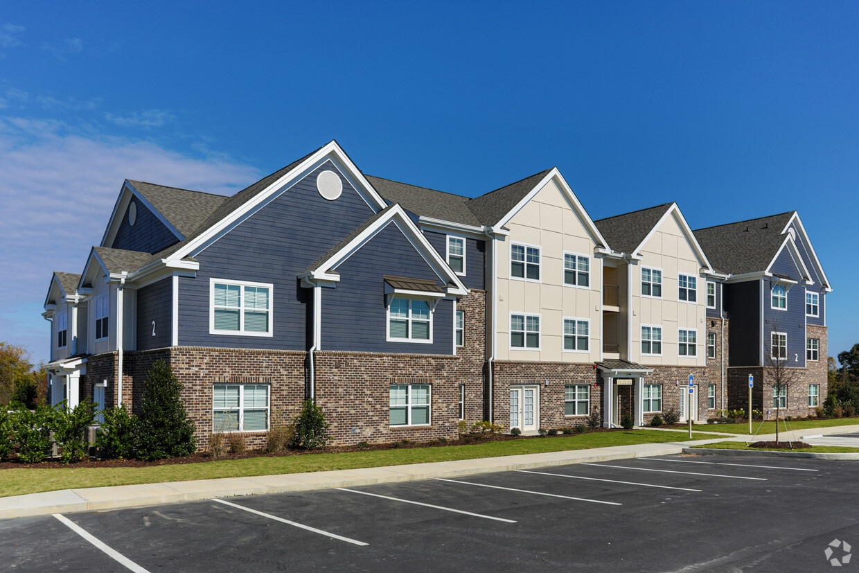 Gateway Pointe Apartment Homes - 1000 S Armed Forces Blvd Warner Robins ...