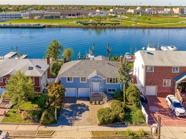 3388 Ocean Harbor Dr, Oceanside, NY 11572 - House Rental in Oceanside ...