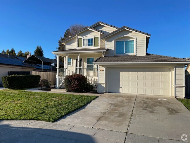 Apartments for Rent in Helm CA with Yard - 6 Rentals | Apartments.com