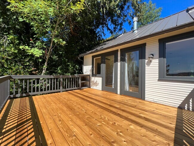 11607 Holmes Point Dr NE, Kirkland, WA 98034 - House Rental in Kirkland ...