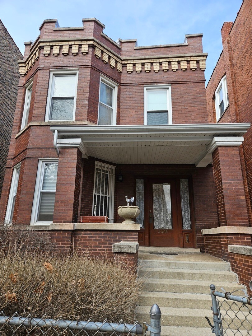 2340 W Thomas St Unit 1F, Chicago, IL 60622 - Room for Rent in Chicago ...