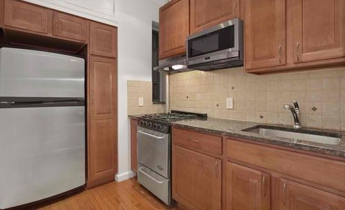 33 Perry St Unit 6W, New York, NY 10014 - Room for Rent in New York, NY ...