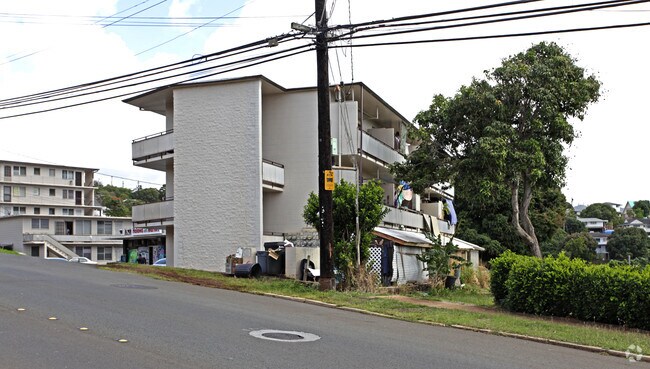 99-791 Halawa Heights Rd, Aiea, HI 96701 Apartments - Aiea, HI ...