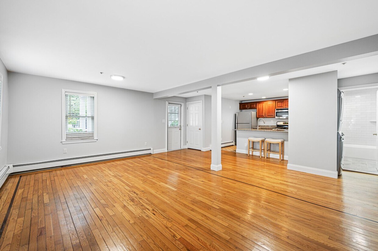 19 Railroad St Unit B1, Acton, MA 01720 - Condo for Rent in Acton, MA ...