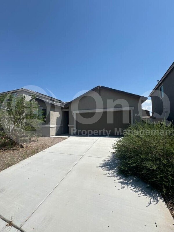 975 W Calle Monte Lindo, Sahuarita, AZ 85629 - House Rental in ...