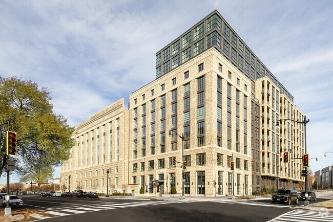 Southwest DC Apartments for Rent with High Ceilings - Washington, DC ...