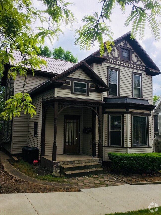 Apartments For Rent in Marietta, OH with High Ceilings - 1 Rentals ...