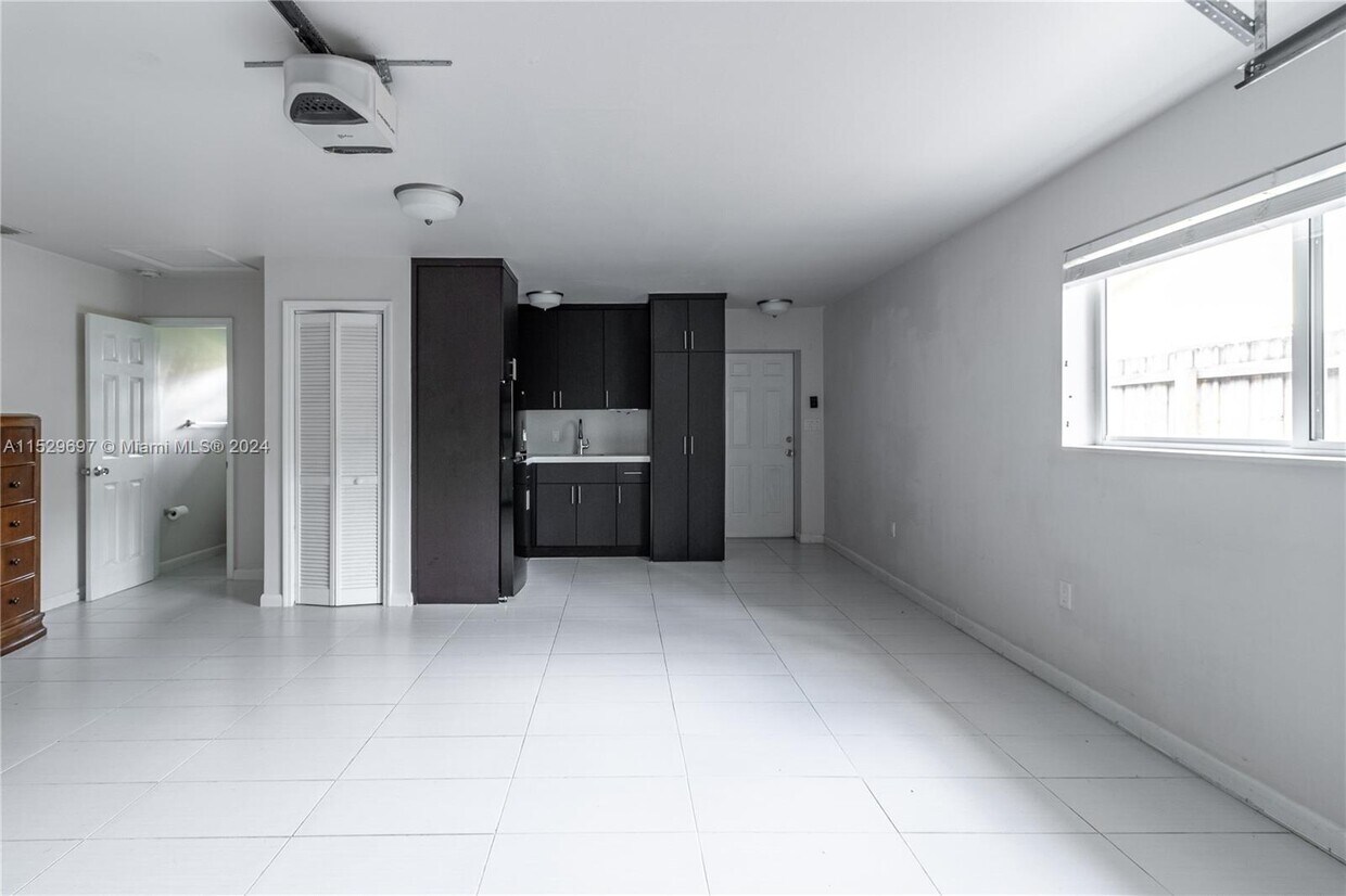 11940 SW 81st Rd, Miami, FL 33156 - House Rental in Miami, FL ...