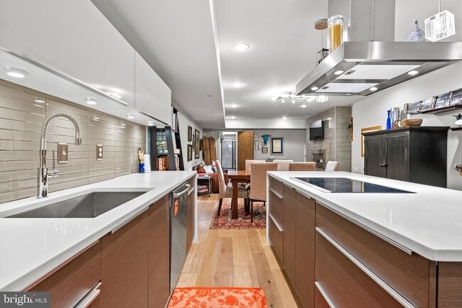 1341 Irving St NW Unit A, Washington, DC 20010 - Room for Rent in ...