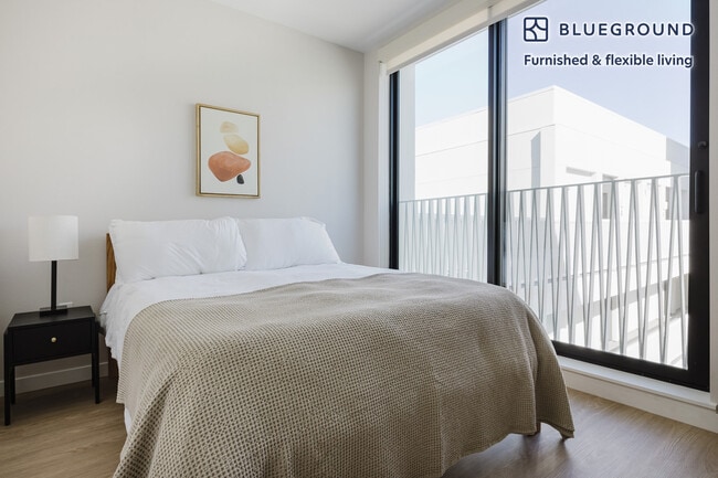 Mission Junction Short Term Apartments for Rent - Los Angeles, CA ...