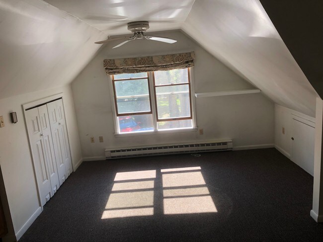 102 River Dr Unit second floor garage apt., Hopewell Township, NJ 08560 ...
