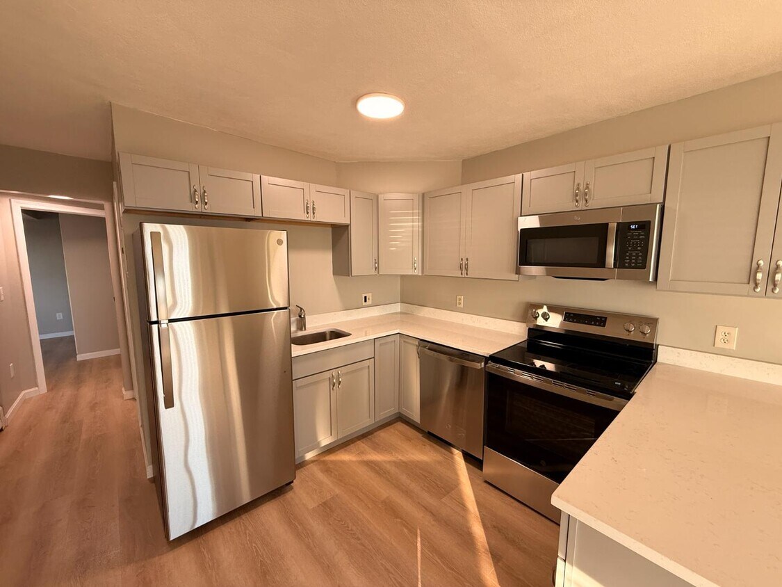 487 Ocean Blvd, Hampton, NH 03842 - Room for Rent in Hampton, NH ...