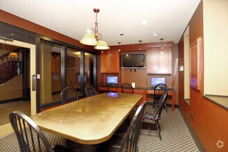 The Continental Towers at Vermont Place Rentals - Indianapolis, IN ...