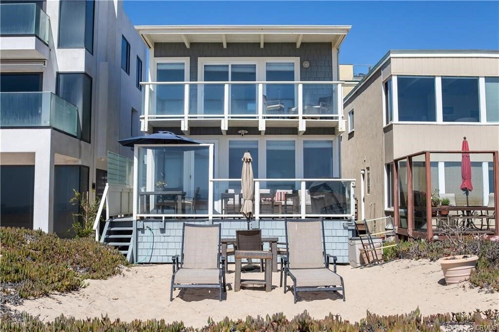 35 Surfside Ave., Surfside, CA 90740 - House Rental in Surfside, CA ...