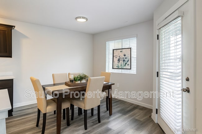 2564 Hawthorne St, Forest Grove, OR 97116 - Condo for Rent in Forest ...