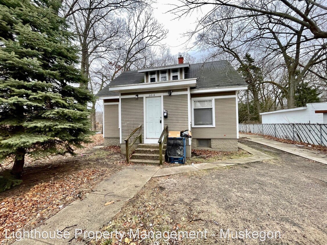 2816 Park St, Muskegon Heights, MI 49444 - House Rental in Muskegon ...