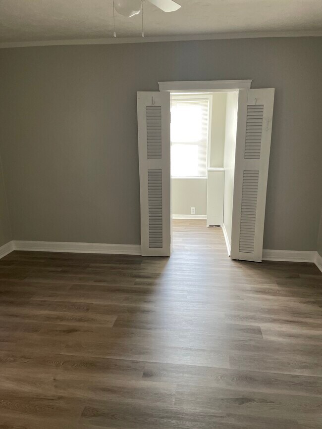 7947 S Merrill Ave Unit #001, Chicago, IL 60617 - 7947 S Merrill Ave ...