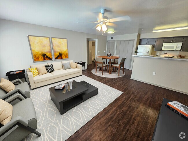 Heritage Hills Apartments for Rent with a Walk-In Closet - Austin, TX ...