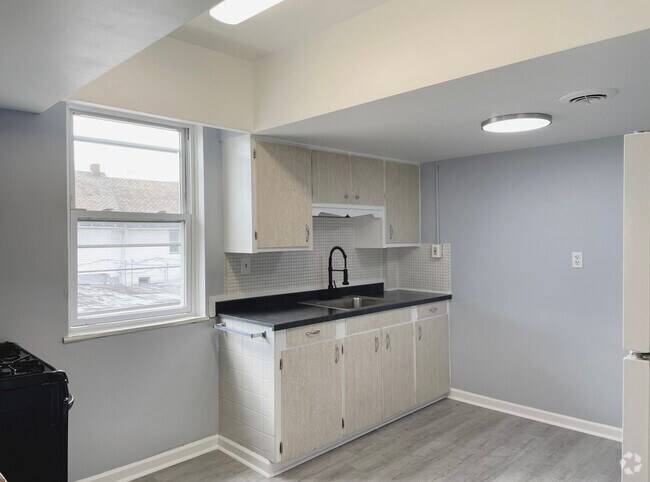 Old Brooklyn Apartments for Rent with High Ceilings - Cleveland, OH - 2 ...