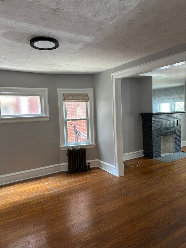 Apartments for Rent with a Walk-In Closet in Albright, Buffalo ...