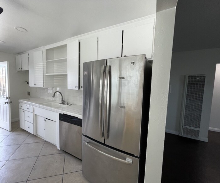 15672 Monroe St, Midway City, CA 92655 - House Rental in Midway City ...