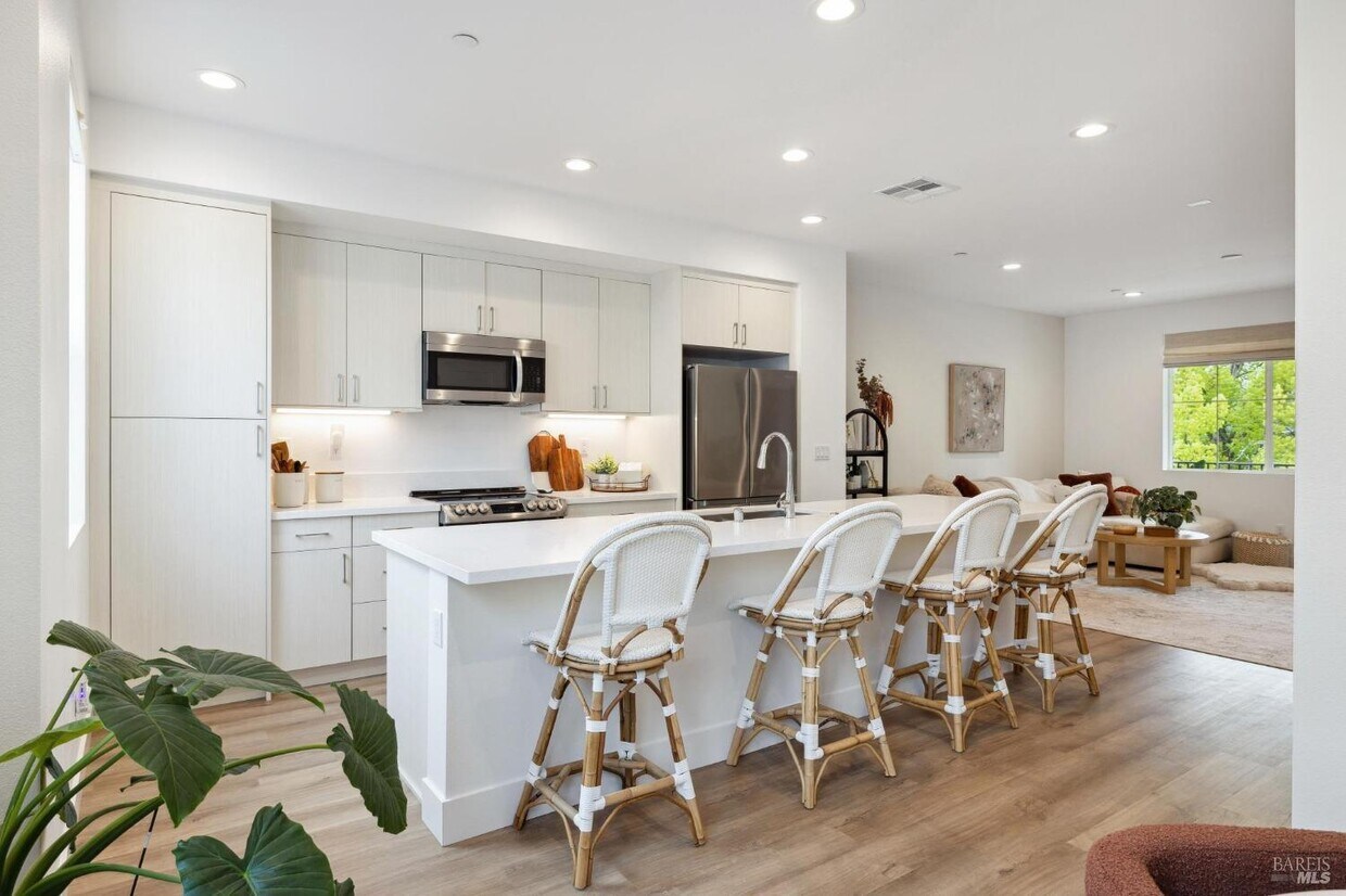 126 Rockview Rd, Novato, CA 94949 - Condo for Rent in Novato, CA ...