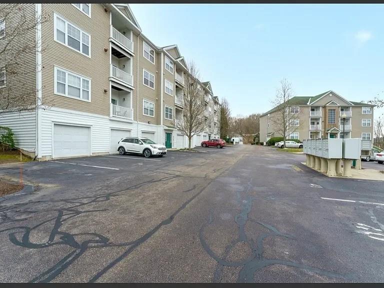 82 Mill Street Ter Unit 304, Woonsocket, RI 02895 - Room for Rent in ...
