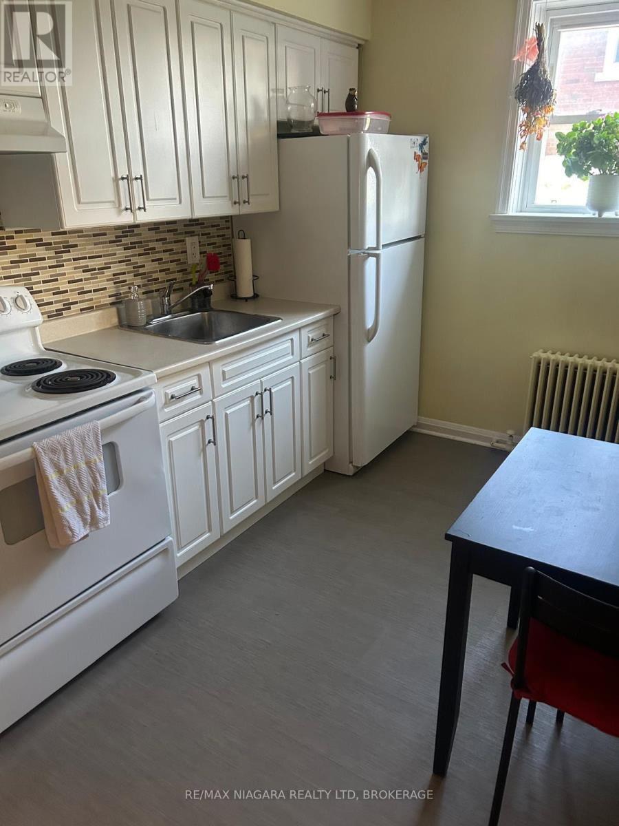 9 Masterson Dr Unité 2, St. Catharines, ON L2T 3N9 - Appartement à ...