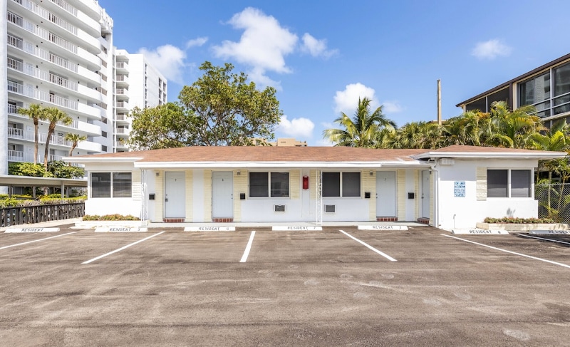 3906 Washington Rd Unit 4, West Palm Beach, FL 33405 | Apartments.com