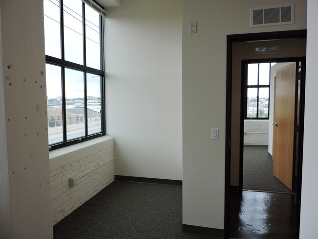 Paper Box Lofts Apartments - Milwaukee, WI | Apartments.com