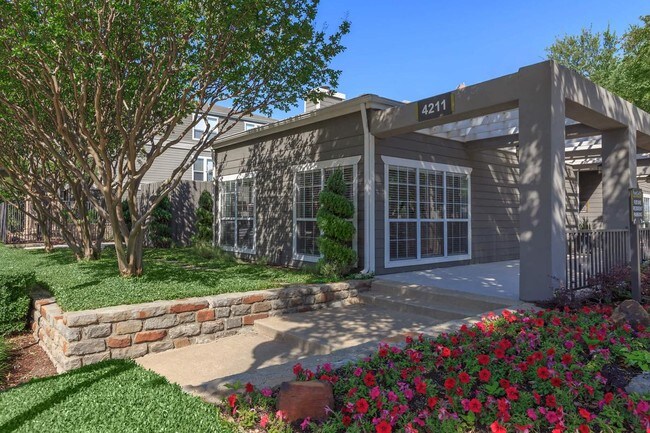 Ivy Urban Living Rentals - Dallas, TX | Apartments.com