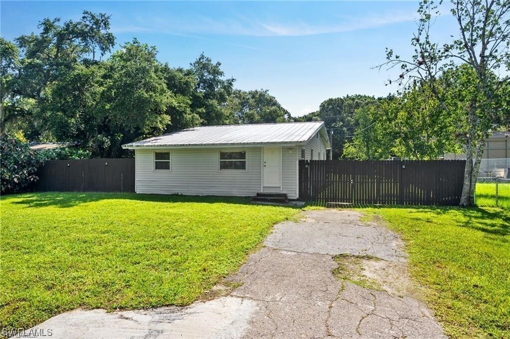 2716 Winona Dr, North Fort Myers, FL 33917 - House Rental in North Fort ...