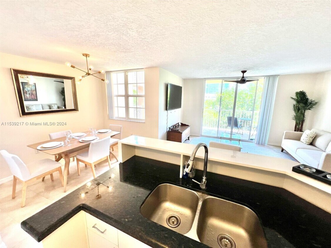 19999 E Country Club Dr Unit 1304, Aventura, FL 33180 - Condo for Rent in Aventura, FL ...