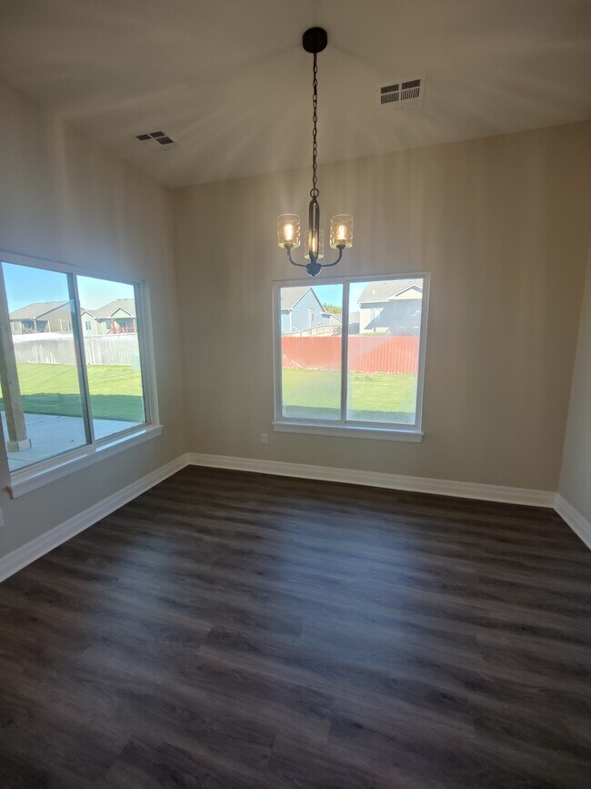 2021 S Michelle St, Wichita, KS 67207 - House Rental in Wichita, KS ...