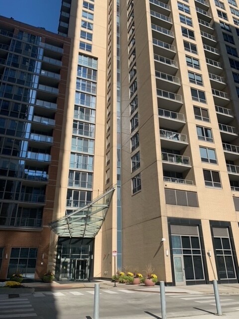 420 E Waterside Dr Unit 402, Chicago, IL 60601 - Condo for Rent in ...