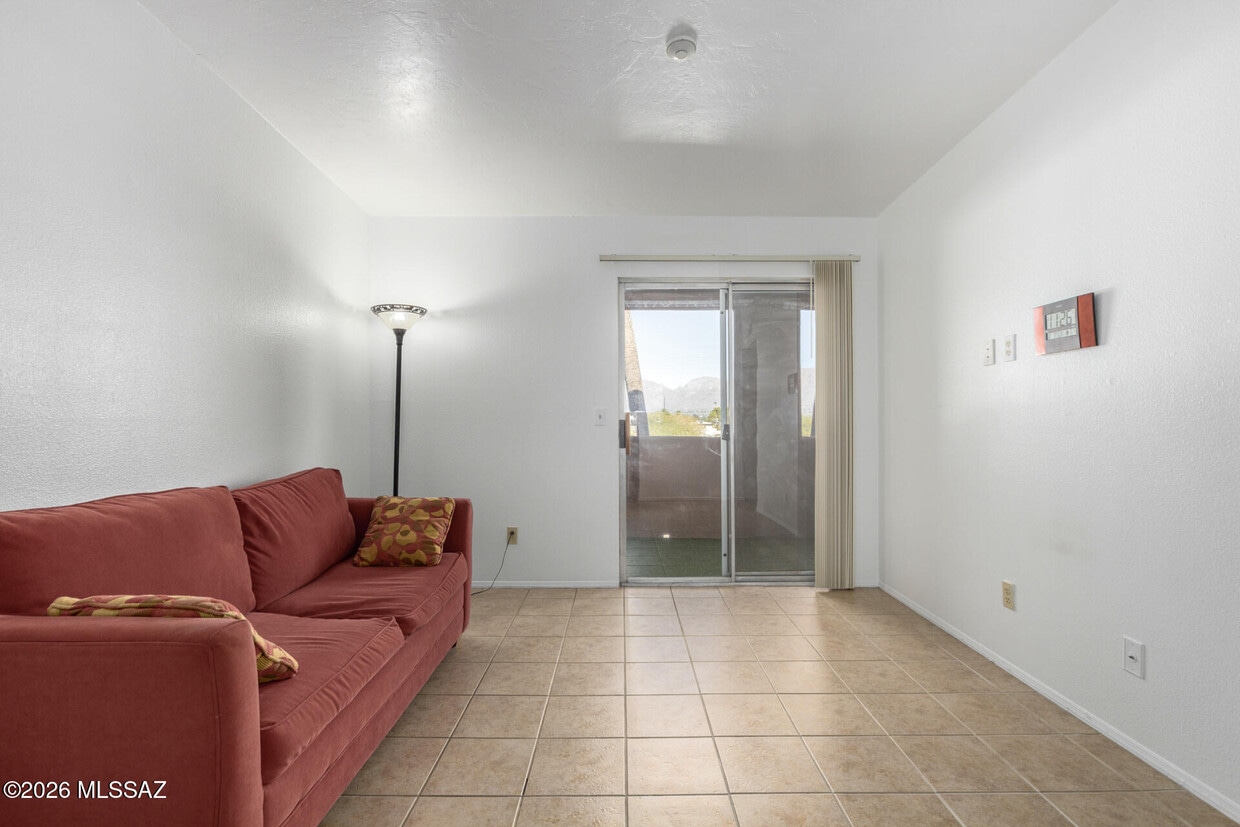 1810 E Blacklidge Dr Unit 123, Tucson, AZ 85719 - Condo for Rent in ...